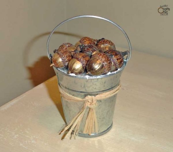 DIY Acorn Christmas Ornaments - Rustic Crafts & DIY