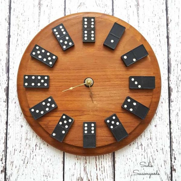 Crafting With Old Board Games - Rustic Crafts & DIY