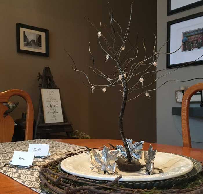 25 Thanksgiving Centerpieces You Can Make - Rustic Crafts & DIY