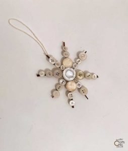 Button Crafts: 20 Things To Make With Buttons - Rustic Crafts & DIY