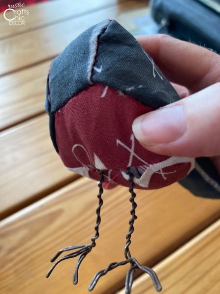 How To Make Wire Bird Legs - Rustic Crafts & DIY