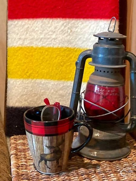 Reuse Coffee Mugs In 13 Clever Ways - Rustic Crafts & DIY